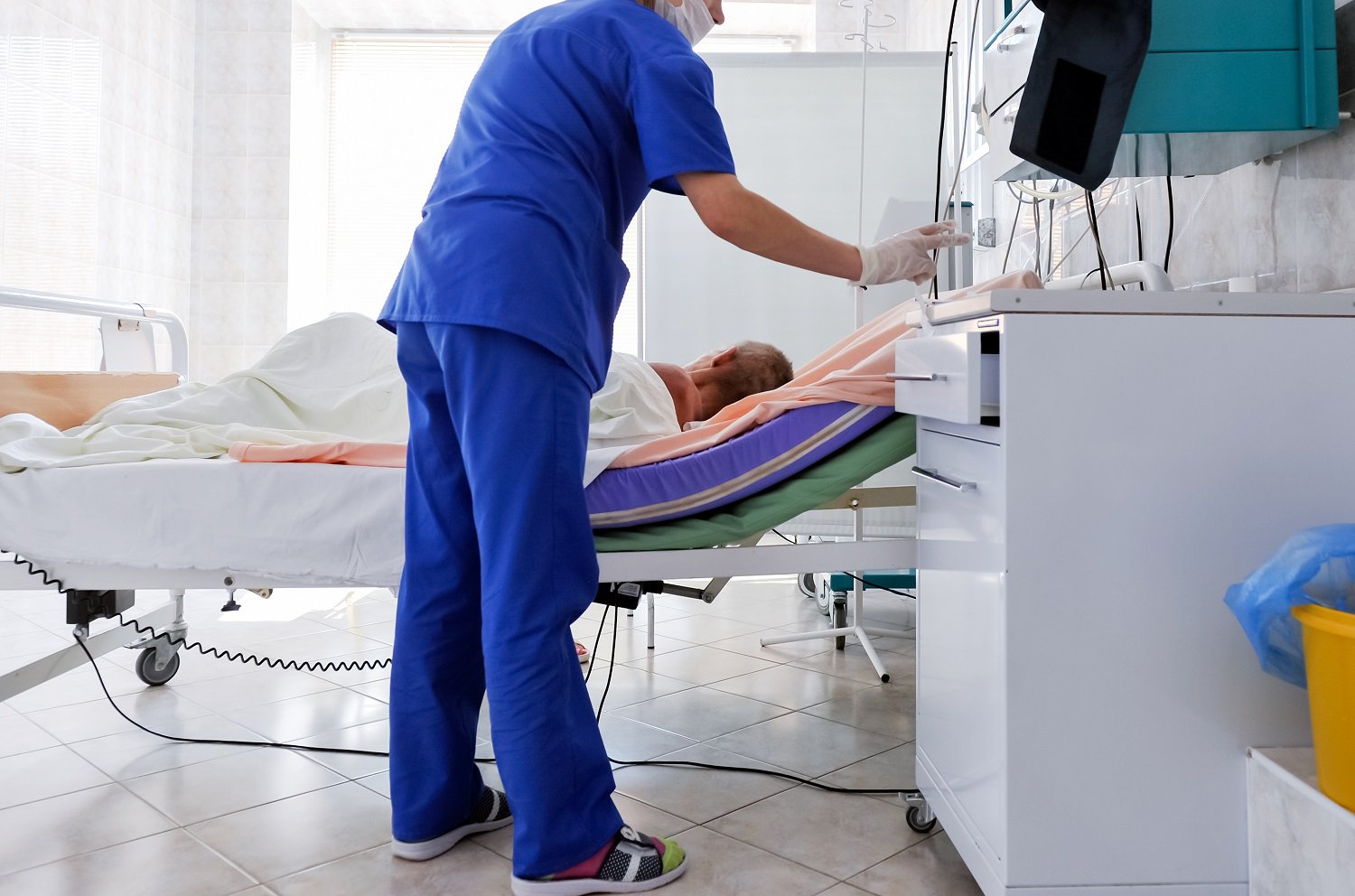 Access to critical patient information at the bedside